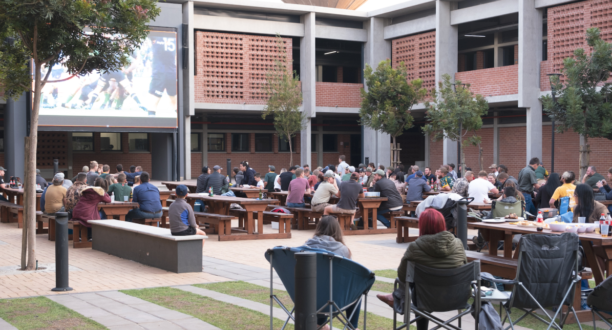 Oudstudente - Gehalte Ambagslui in Suid-Afrika - Sol-Tech