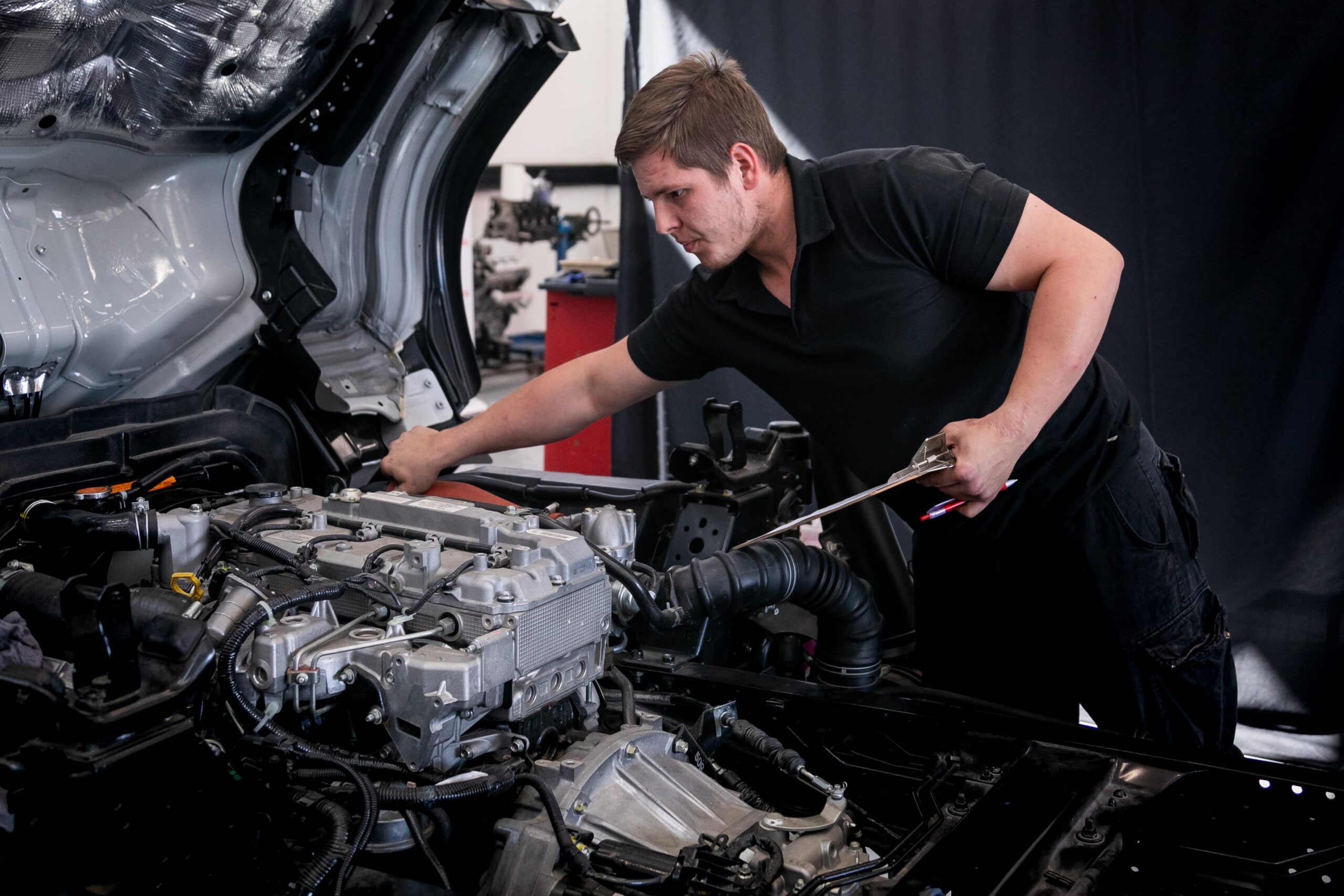 Oud Sol-Tech-student blink uit in internasionale Isuzu-kompetisie - Sol ...